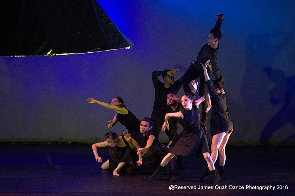Beautiful Dancing Despite Broken Spaceships: A Review of “2020: I’m ...